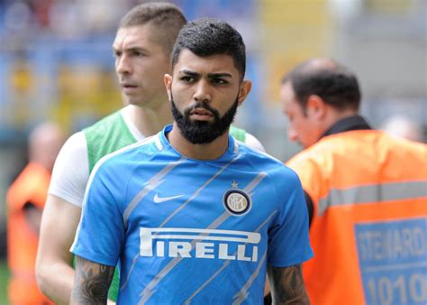 Ex empresário de Gabigol revela por que jogador não vingou na Europa