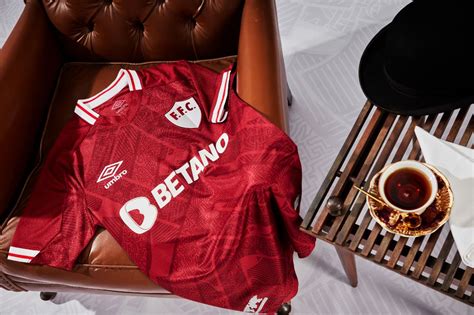 Fluminense Tem Data Definida Para Estreia Do Novo Uniforme • Saudações