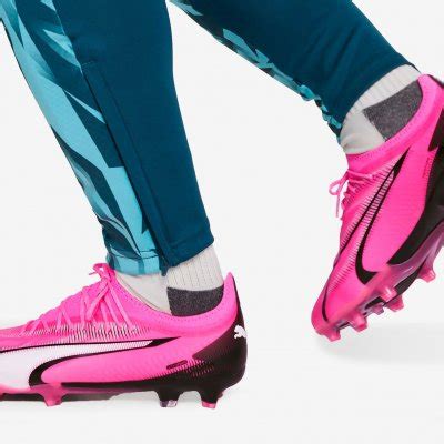 Бутсы футбольные купить в Москве - Footballmania