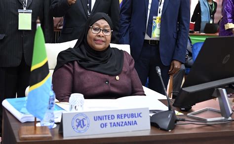 RAIS SAMIA SULUHU ASHIRIKI MKUTANO WA WA WAKUU WA NCHI NA SERIKALI WA SADC KINSHASA NCHINI