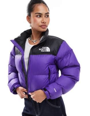 The North Face Retro Nuptse Ocieplana fioletowa kurtka o krótkim
