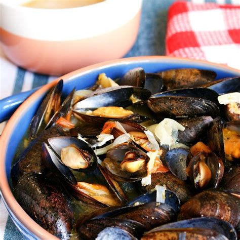 Tinolang Tahong Easy Mussel Stew Recipe Amiable Foods