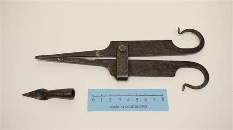 Medieval Style Surgeons Bodkin Extractor And Arrow Head Battlefield