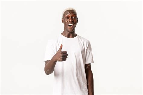 Premium Photo Portrait Of African American Blond Guy Posing