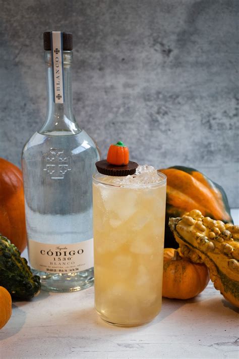 28 Best Thanksgiving Cocktails 2024 Easy Alcoholic Drinks For
