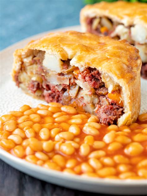 Corned Beef And Potato Pie Proper Comfort Food Krumpli