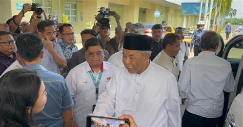 Ahmad Zahid Ziarah Adun Mahkota Di Kluang Berita Harian