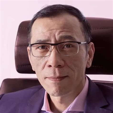 靠“割韭菜”获利300多万，400万粉丝金融大v被判刑4年10个月徐晓峰粉丝非法经营新浪新闻