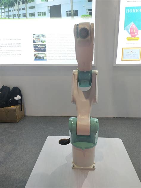 北京广州上海工业机械臂租赁 调酒咖啡机器人 搜狐大视野 搜狐新闻