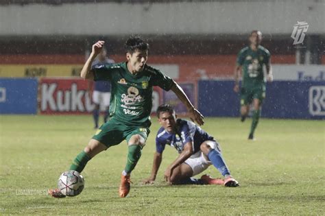 BRI Liga 1 Lawan Bali United Aji Santoso Ungkap Resep Persebaya GenPI Co BALI