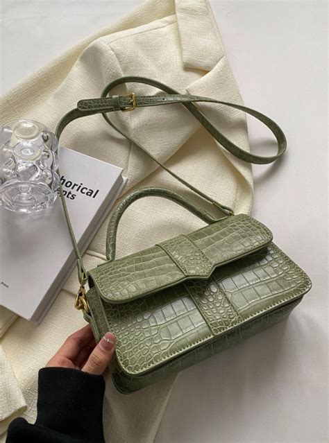 Sac à Bandoulière à Rabat Effet Croco Tom And Deen