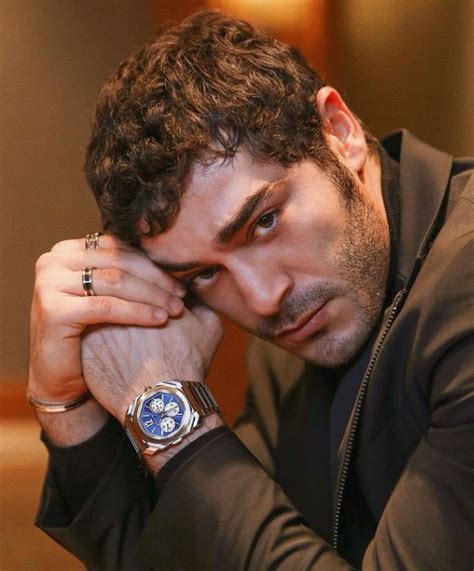 مشاهير تركيا On Twitter رسميًا بوراك دينيز بطل مسلسل الغريب الذي