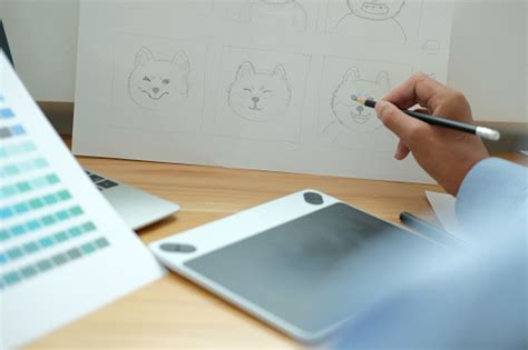 아티스트 그래픽 디자이너 드로잉 아트워크 크리에이티브 디자인 작업장 공예에 대한 스톡 사진 및 기타 이미지 공예 그리기