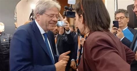 Elly Schlein Scoppia Il Caso Gentiloni Libero Quotidiano