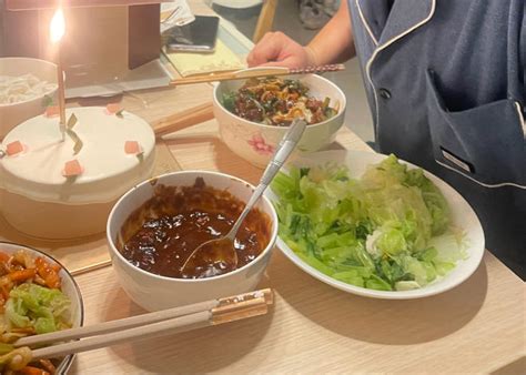 【炸酱面的做法步骤图，炸酱面怎么做好吃】厨房小白reve下厨房