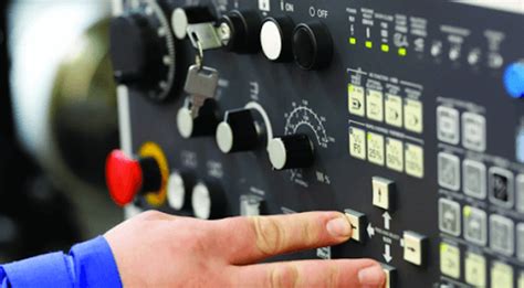 Menjadi Seorang Operator Dan Programmer CNC Di Industri Manufaktur