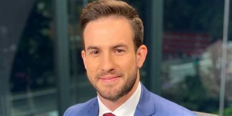 O Jornalista Da CNN Brasil Daniel Adjuto Se Declarou Para O Namorado