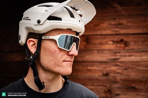 React Rev Sonnenbrille Im Test Schneller Als Das Licht E