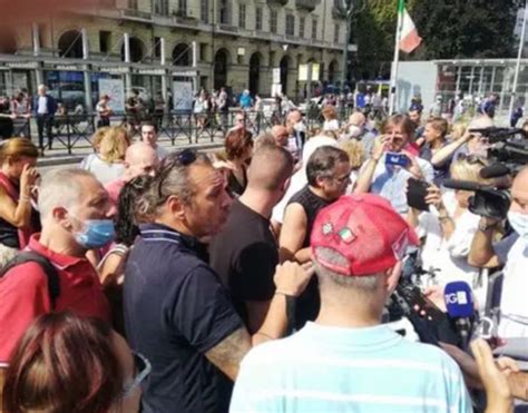Manifestazioni Contro Il Green Pass Pochi Partecipanti