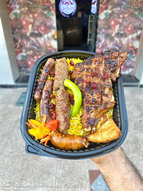 جابر عرض رقم ٣ ب ٢٠٠ جنيه🔥 وجبه ربع فرخه ٢ ق كفته ٢ ق سجق