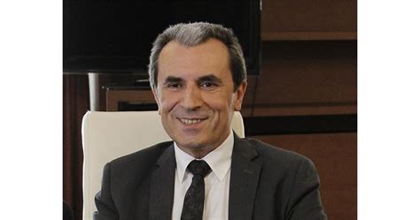 Темата „Пеевски” вече забавлява Орешарски не разглеждат махане на данък „лихва”