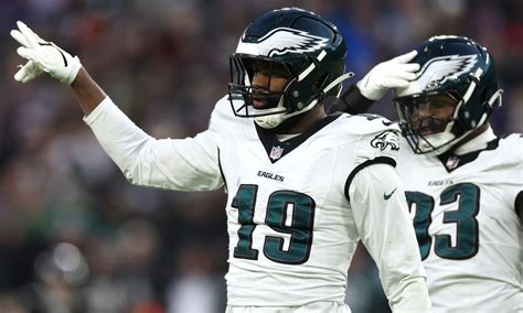 Josh Sweat Injury Updates Latest News On Eagles Pass Rusher
