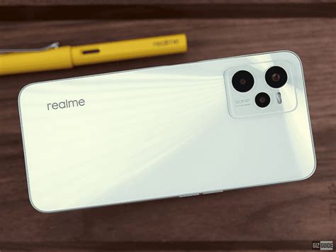 realme x Logitech collab brings productivity items to start your New Year!