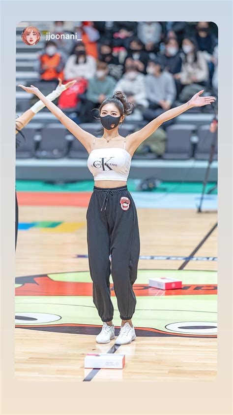 00년생 키 175cm 치어리더 피지컬