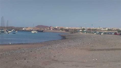 Reabierta al baño la playa de Las Galletas