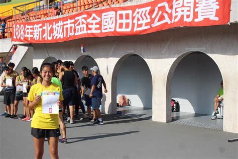 貢寮實驗國中 狂賀本校田徑隊參加「108年新北城市盃全國田徑賽」 802班 江香秀同學 榮獲 國女組