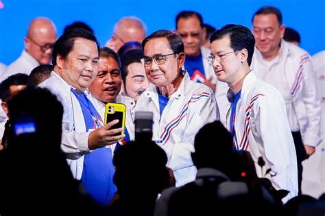 รวมไทยสร้างชาติ เสนอ พล อ ประยุทธ์ แคนดิเดตนายกฯ เปิดตัวว่าที่ผู้สมัคร ส ส