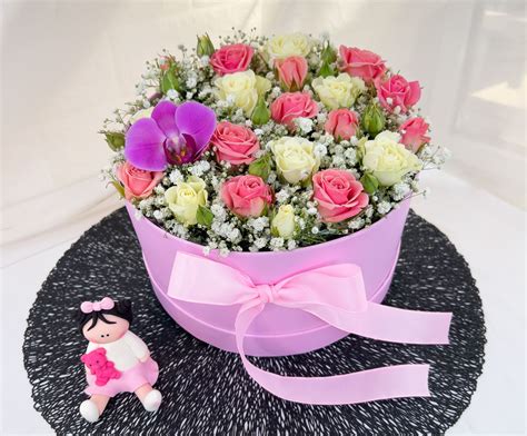 آموزش گل آرایی باکس گل صورتی تخت گلترنت ، مدرسه آنلاین گل آرایی ایران با ارایه مدرک