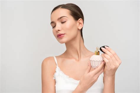 Why Perfumes Smell Differently On Everyone Scentjohn