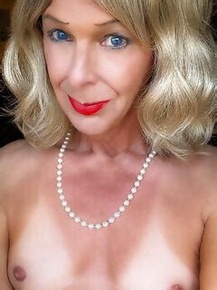 Old Glamour Free Shemale Gallery