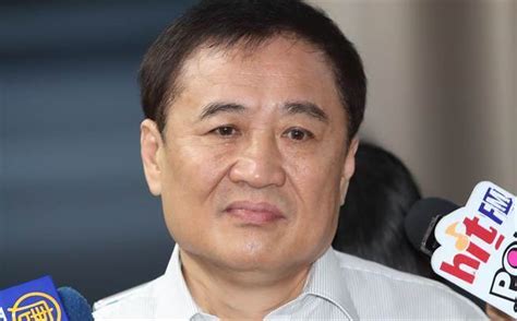 吳音寧讓陳景峻心力交瘁？陳否認：我對她非常好耶 政治 中時