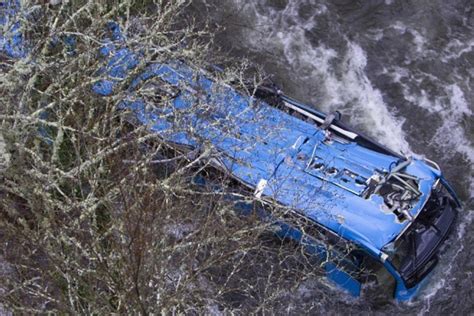Seis Fallecidos Deja Accidente De Autobús En España