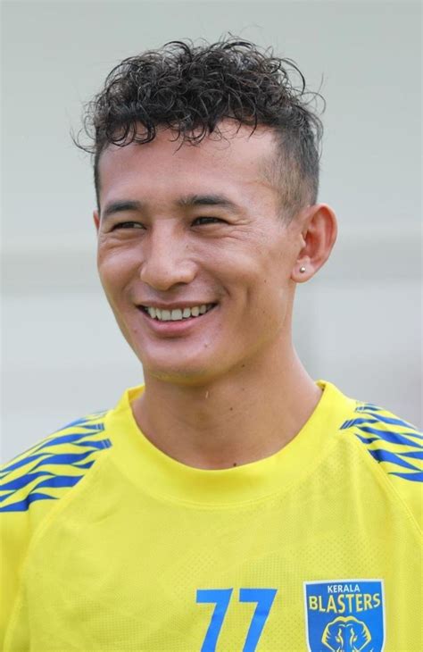Sriwijaya Fc Kedatangan Chencho Gyeltshen Pemain Dari Butha