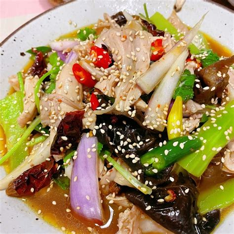 【新疆椒麻鸡的做法步骤图，新疆椒麻鸡怎么做好吃】小狮子悠悠嗳斯下厨房