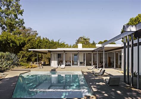 Inside Ronnie Sassoons 3 Extraordinary Art And Design Filled Homes