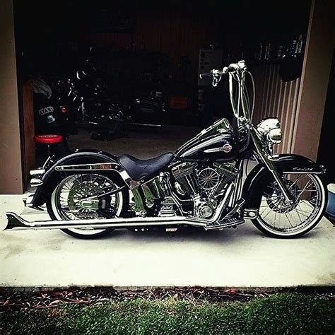 Pin On Chicana Mi Vida Loca Custom Harleys Harley Davidson Harley