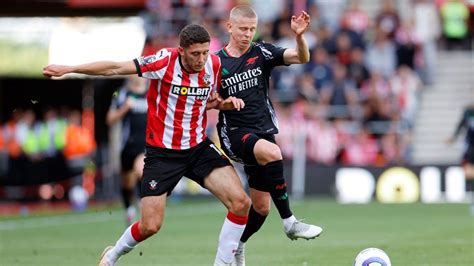 Арсенал може обміняти Зінченка на Леау Мілан зацікавлений в українці Новини Live