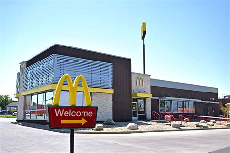 One Dead In Multistate E Coli Outbreak Tied To Mcdonalds Quarter
