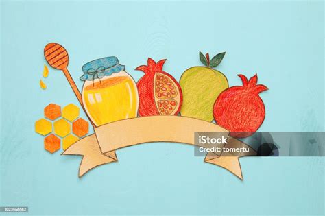 로 시 Hashanah 개념 전통적인 기호 모양 종이에서 잘라와 그린 새로운에 대한 스톡 사진 및 기타 이미지 Istock