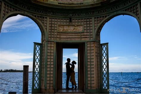 Pin By Charlie Kaine On Robyn Engagement Photoshoot Engagement Photos
