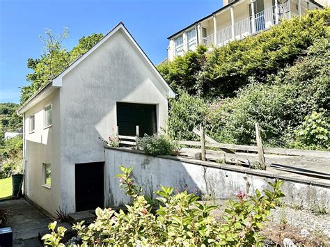 Development Plot For Sale With 2 Bedrooms In Broad Park Avenue