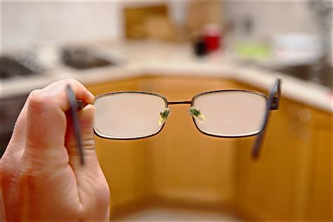 How To Avoid Foggy Glasses Gogglesnmore