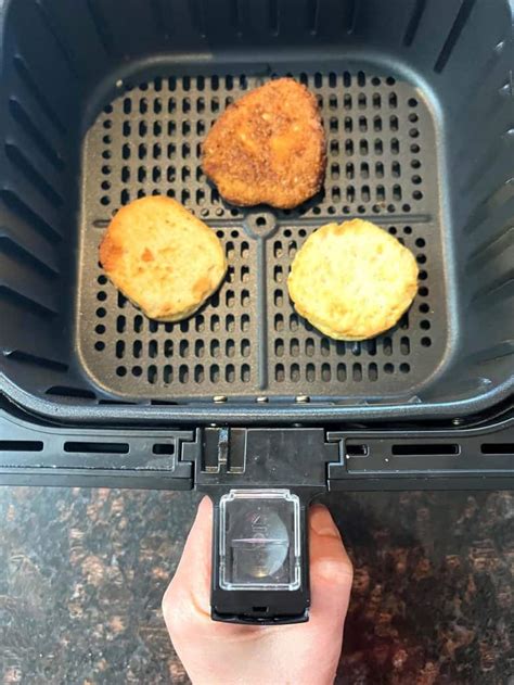 Jimmy Dean Chicken Biscuit In The Air Fryer Quick Crispy Melanie