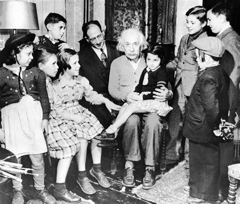 Descendance De Albert Einstein Albert Einstein Biographie Ajruz