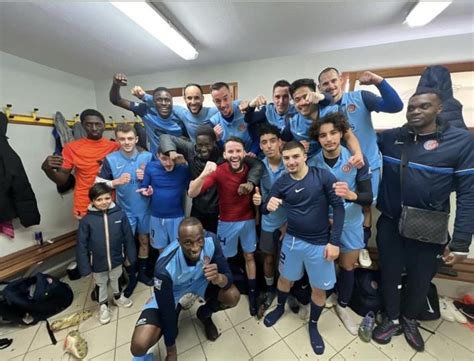 Carnets De Notes Soissons Ifc Victoire De Léquipe Fanion 3 1 En