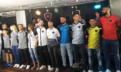 Botafogo Pb Apresenta Novos Uniformes Para A Pr Xima Temporada Pb